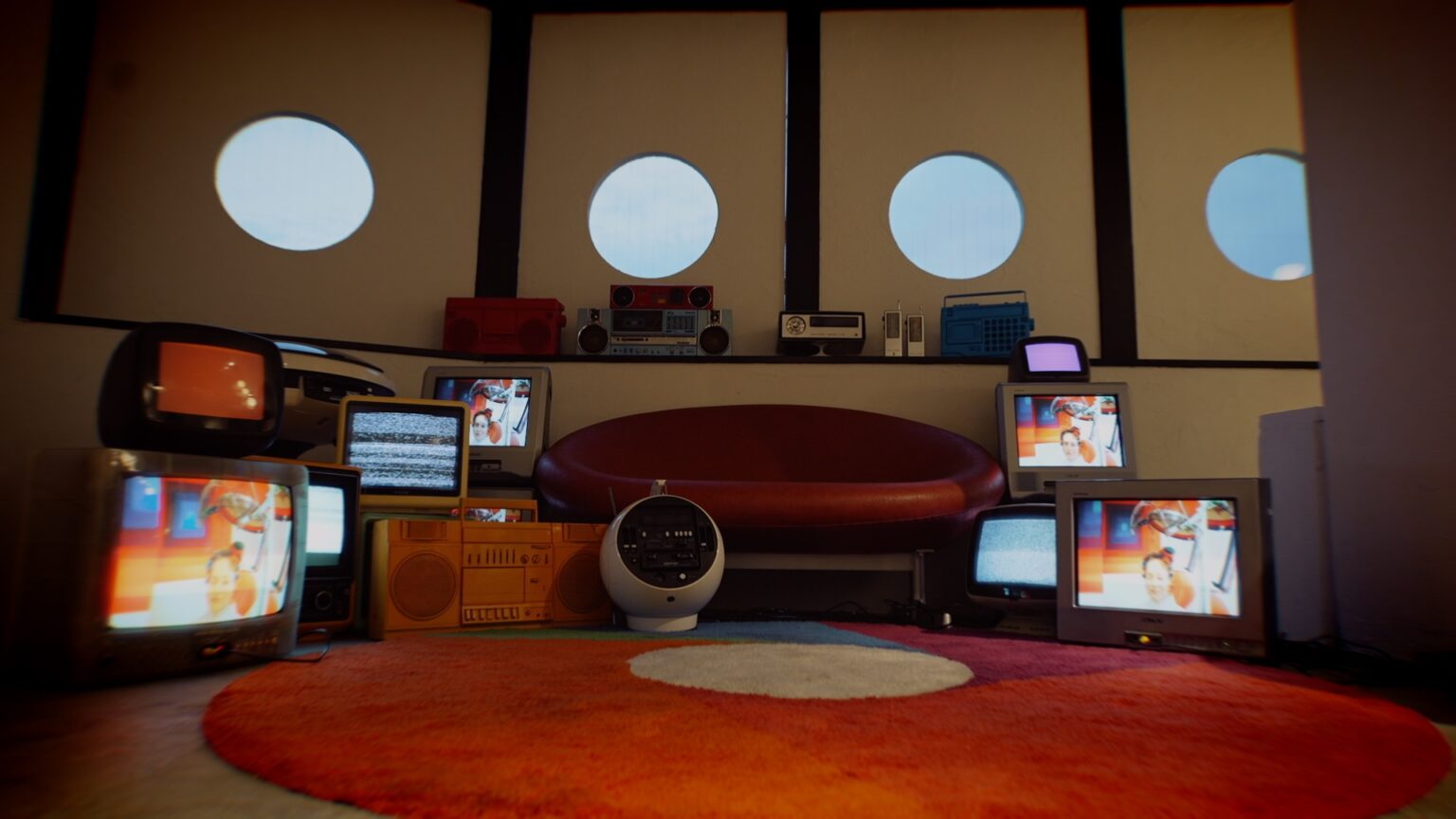 MV演出で使いたい！ブラウン管テレビにパソコンの映像を出力する方法 – STUDIO PODBASE レトロポップ平和島